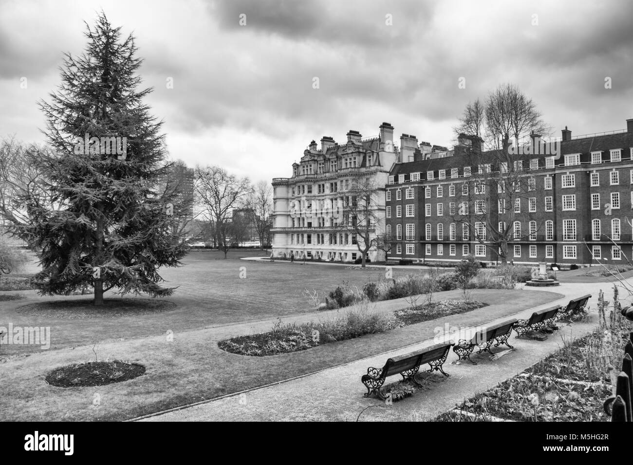 Middle temple gardens hi-res stock photography and images - Alamy