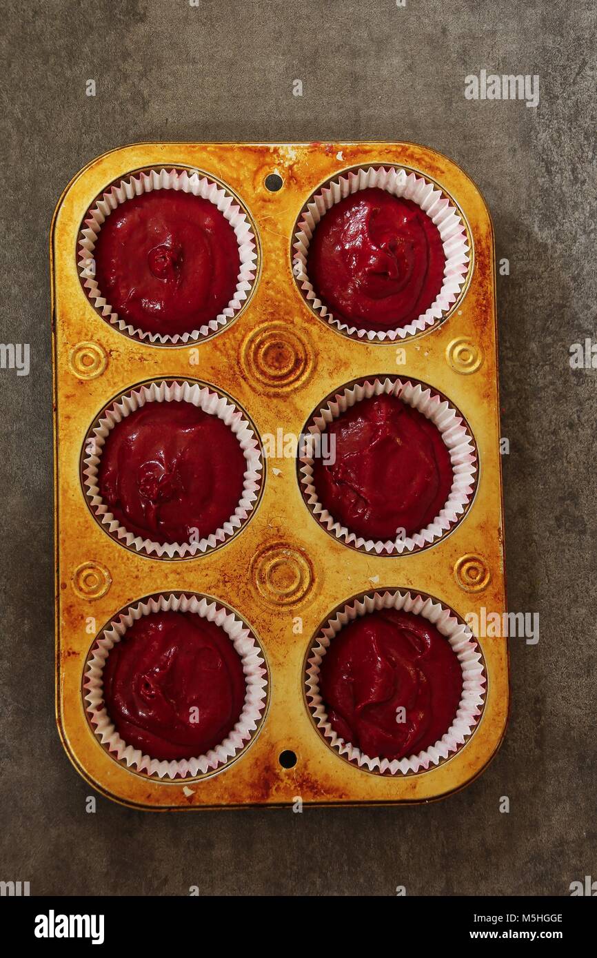 Red velvet cake batter ready to bake, selective focus Stock Photo - Alamy