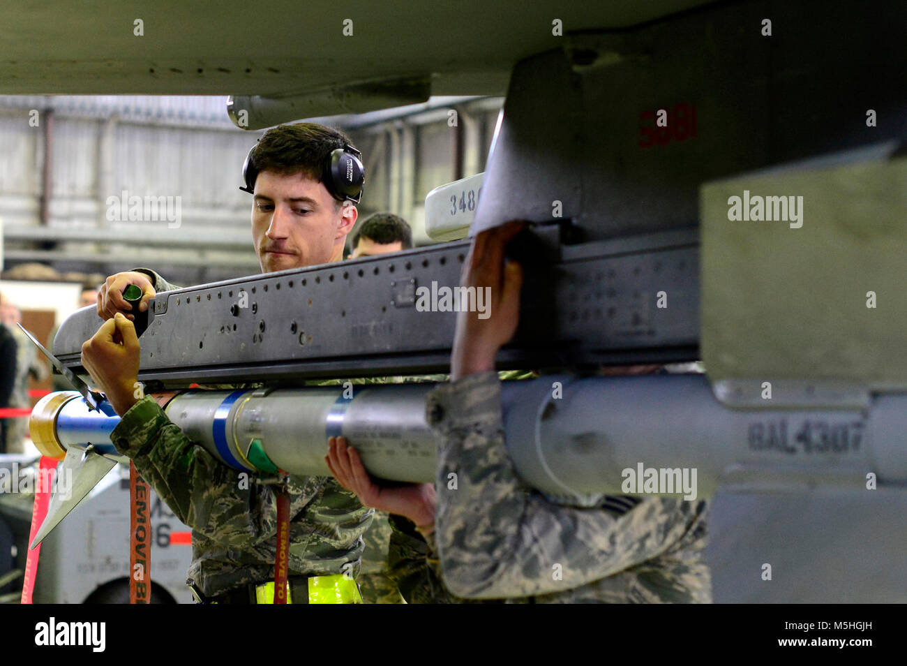 Annual weapons load crew competition hi-res stock photography and ...