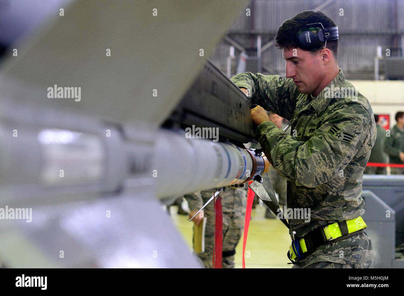 Weapon load competition hi-res stock photography and images - Alamy