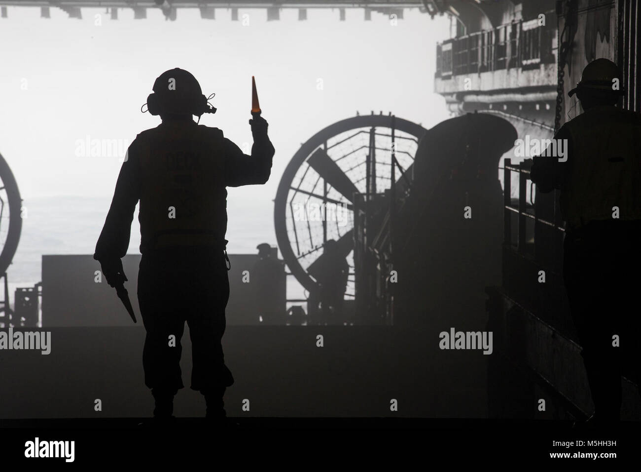 A U.S. Navy Sailor with the Iwo Jima Amphibious Ready Group (ARG ...