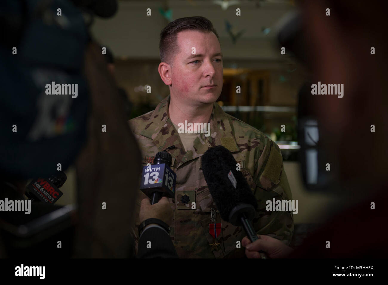 Special operations surgical team hi-res stock photography and images ...