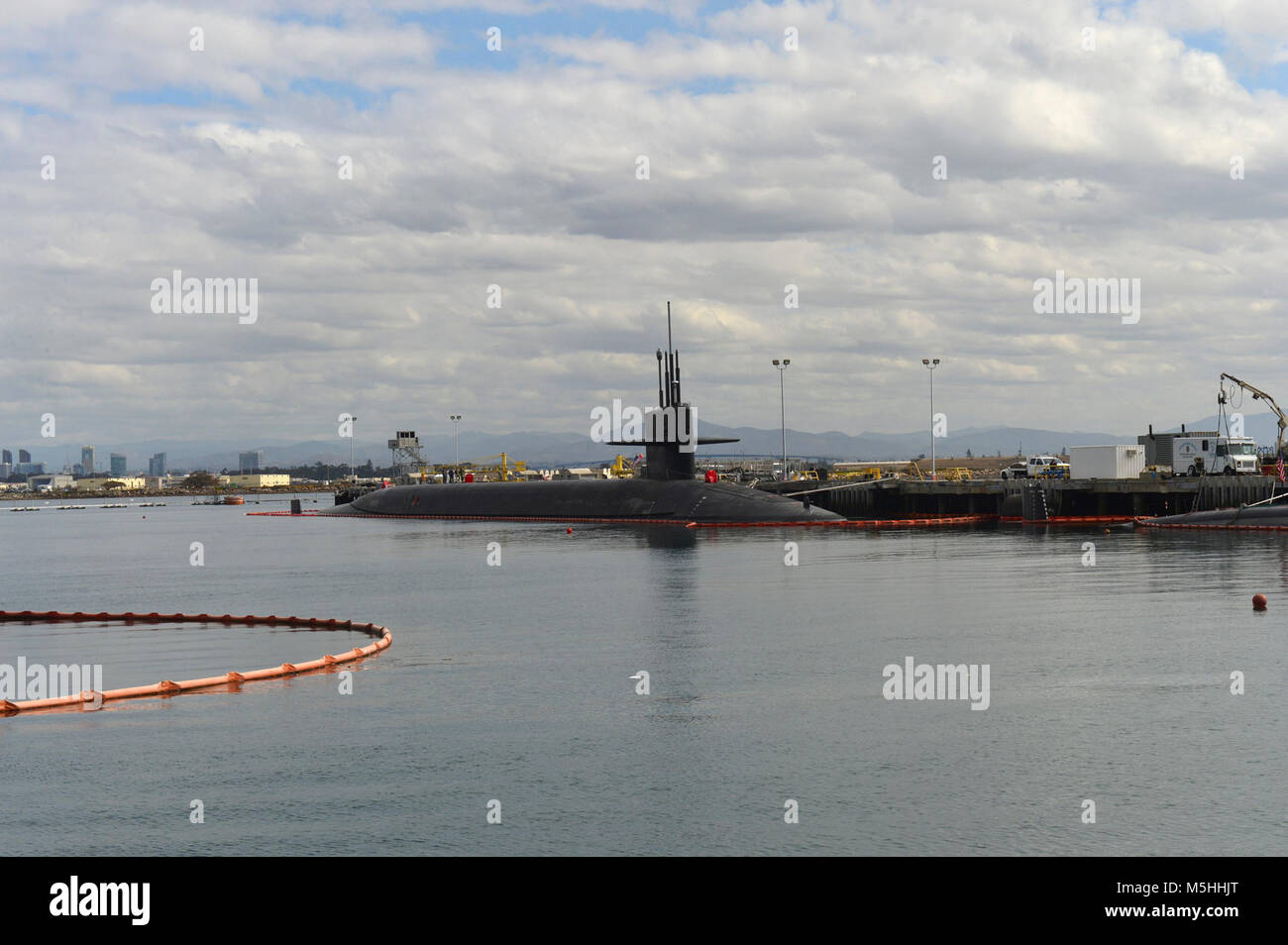 SAN DIEGO (Feb. 13, 2018) The Ohio-class ballistic submarine USS ...