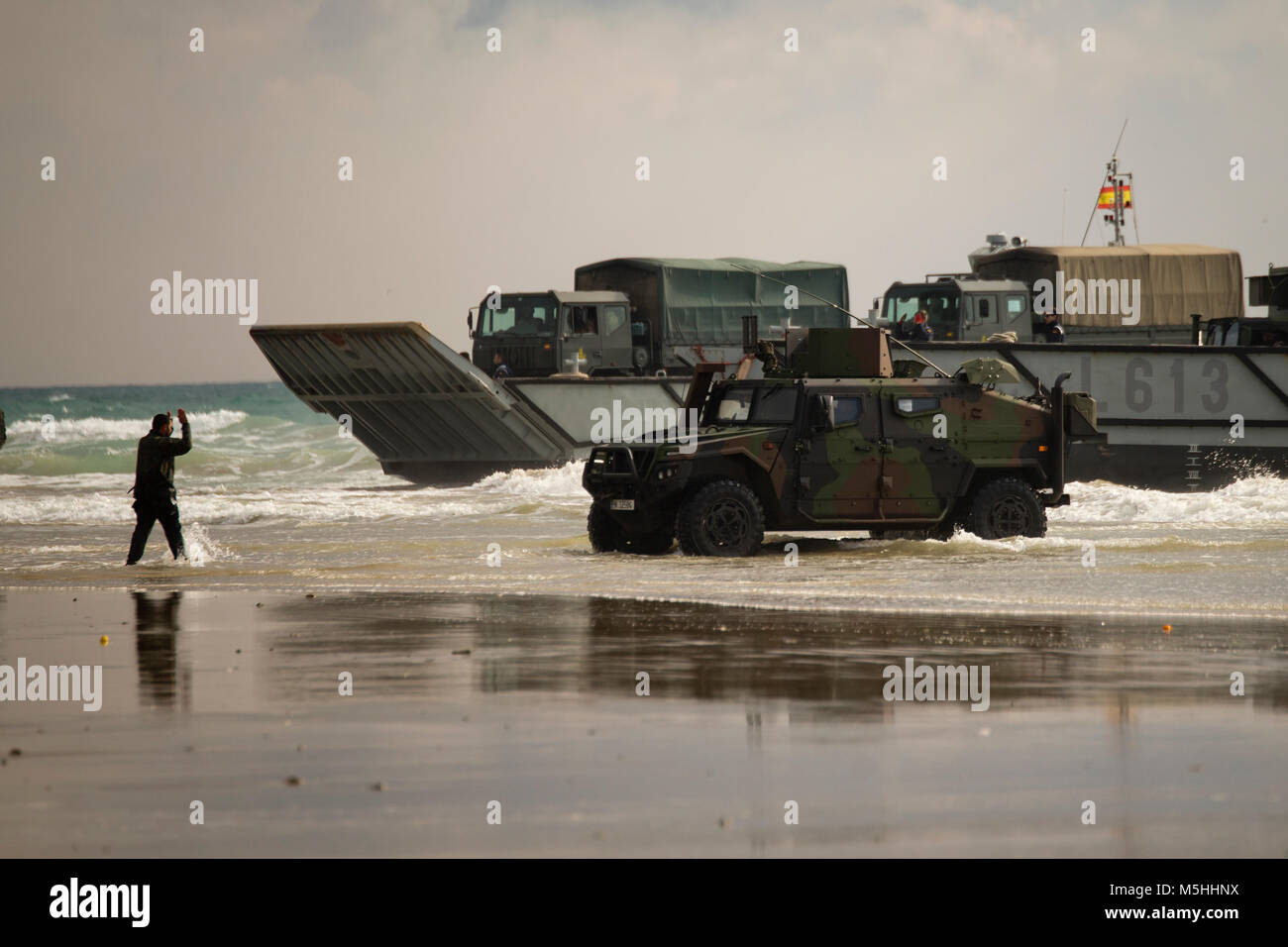 Marine special operations support hi-res stock photography and images ...