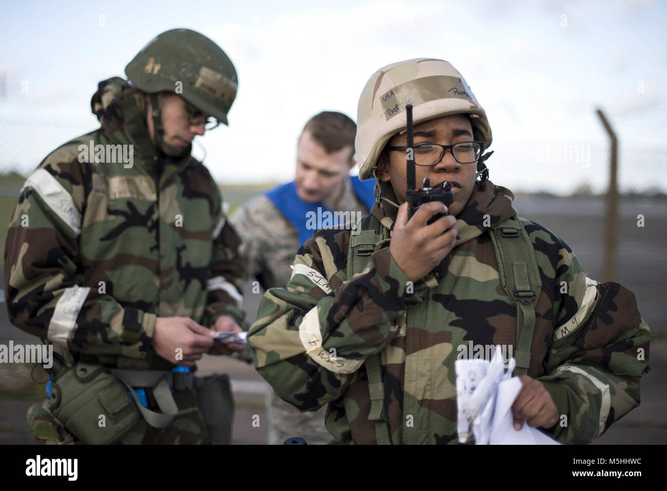 Members of the 48th Fighter Wing conduct unexploded ordnance training ...