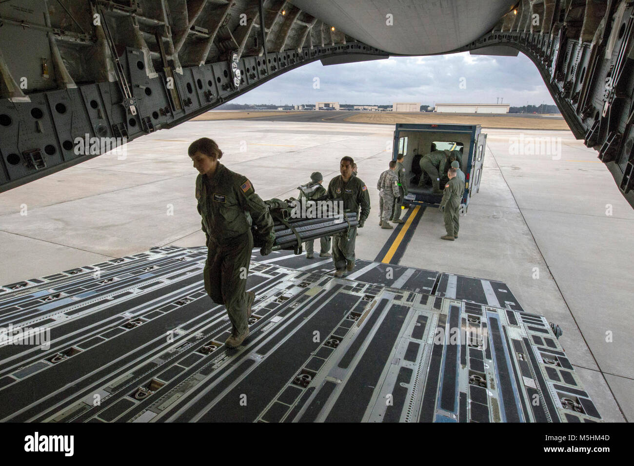 514th aeromedical evacuation squadron hi-res stock photography and ...