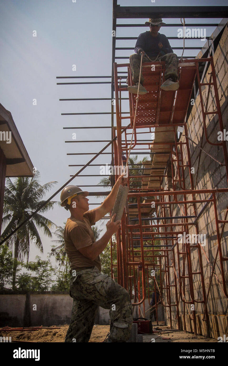 Royal navy builder hi-res stock photography and images - Alamy