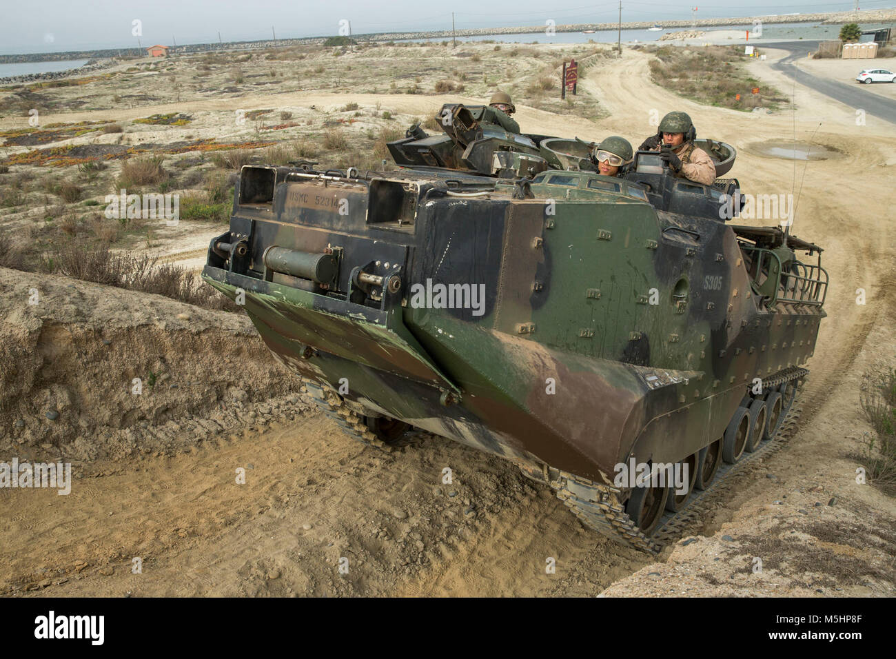 Assault amphibian school battalion hi-res stock photography and images ...