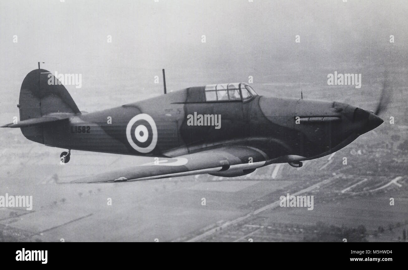 Vintage military aircraft hi-res stock photography and images - Alamy