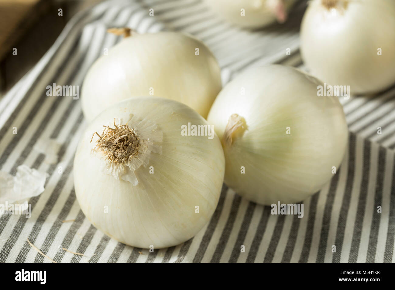 Sliced white onions hi-res stock photography and images - Alamy