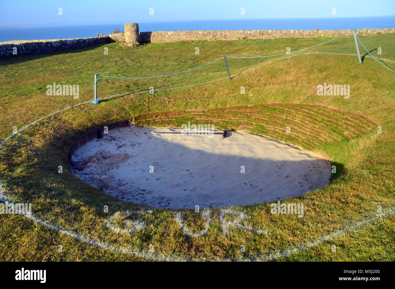 Under repair hi-res stock photography and images - Alamy