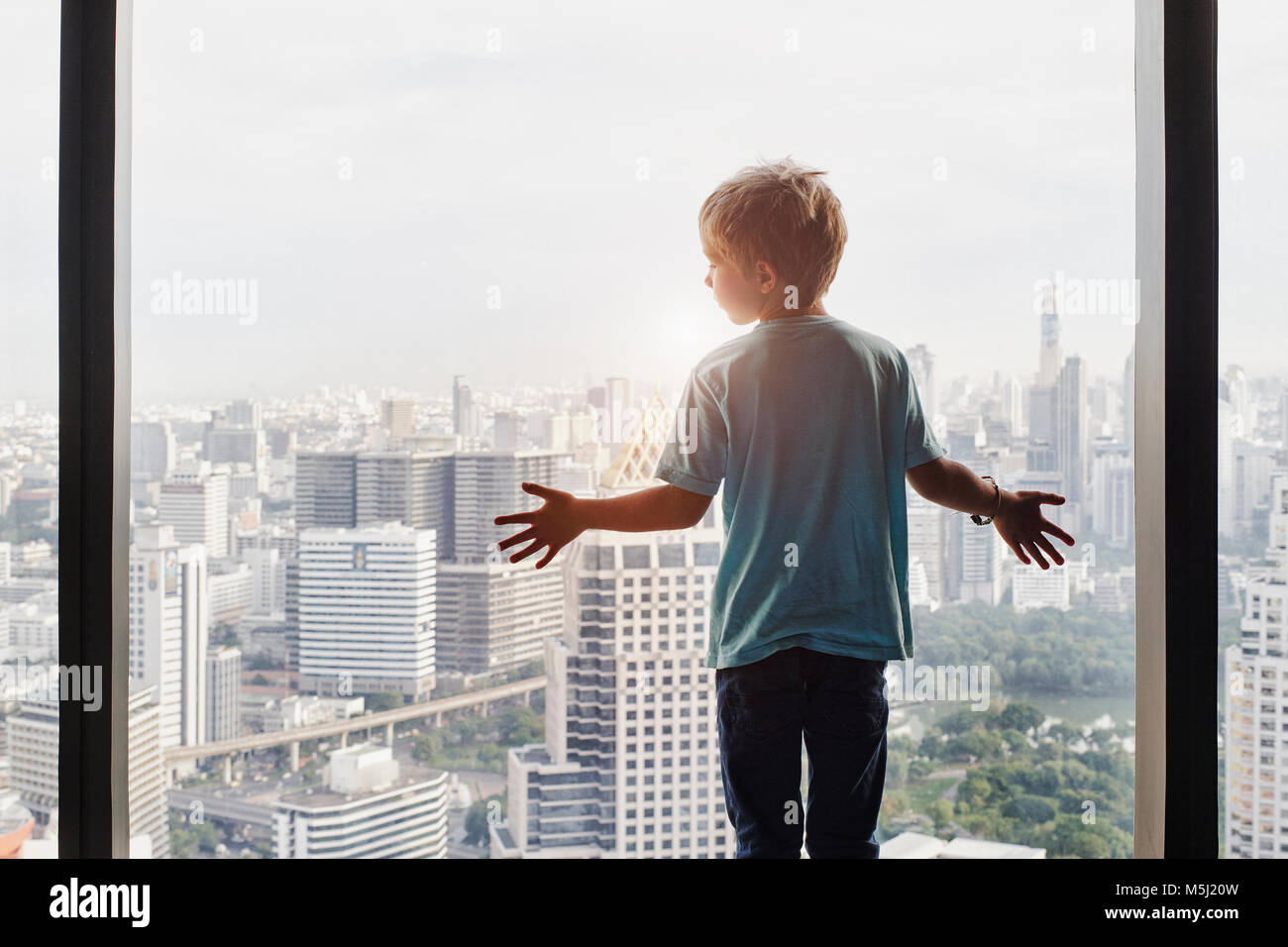 Bangkok metropolis province thailand hi-res stock photography and ...