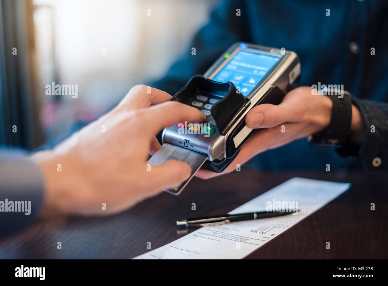 Entry card reader hi-res stock photography and images - Alamy