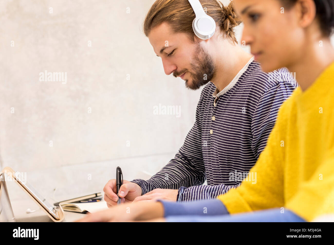 Optimistic students hi-res stock photography and images - Alamy
