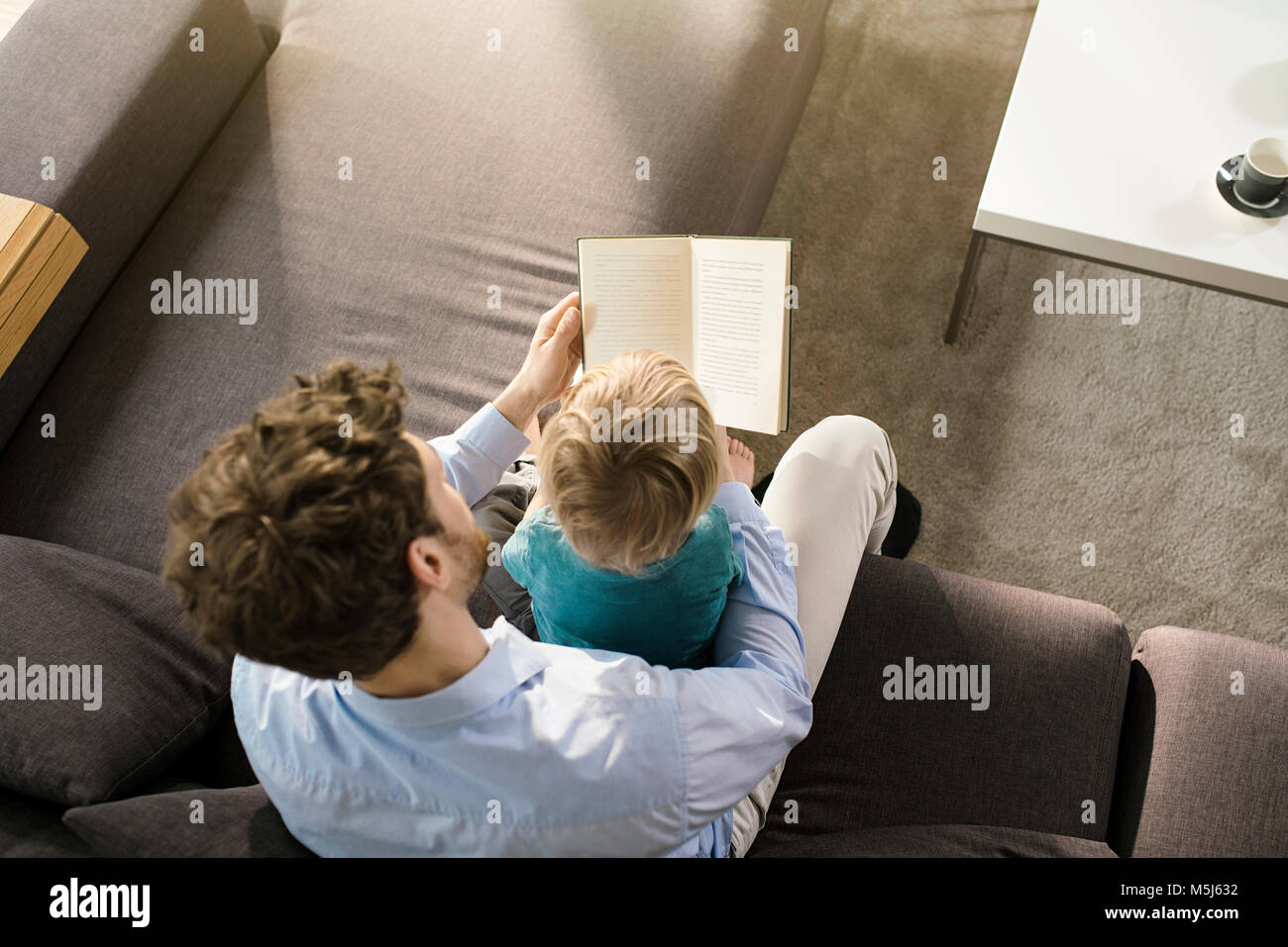 Father book hi-res stock photography and images - Alamy