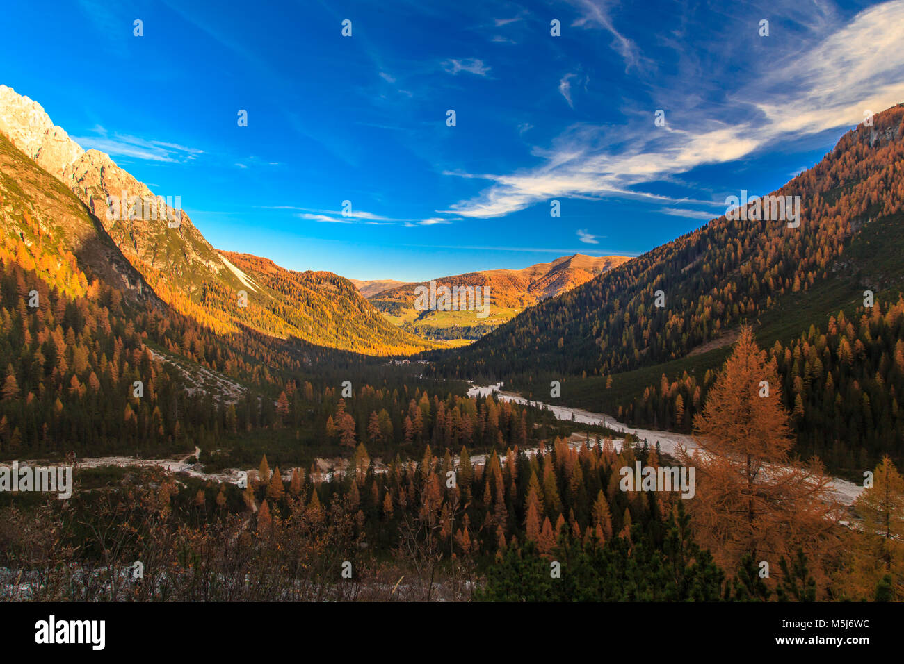Autumn in the italian alps Stock Photo - Alamy