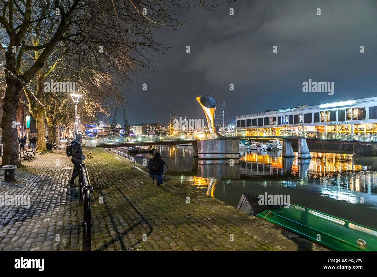 Pero's Bridge, a pedestrian bascule bridge, harbourside, Bristol UK ...