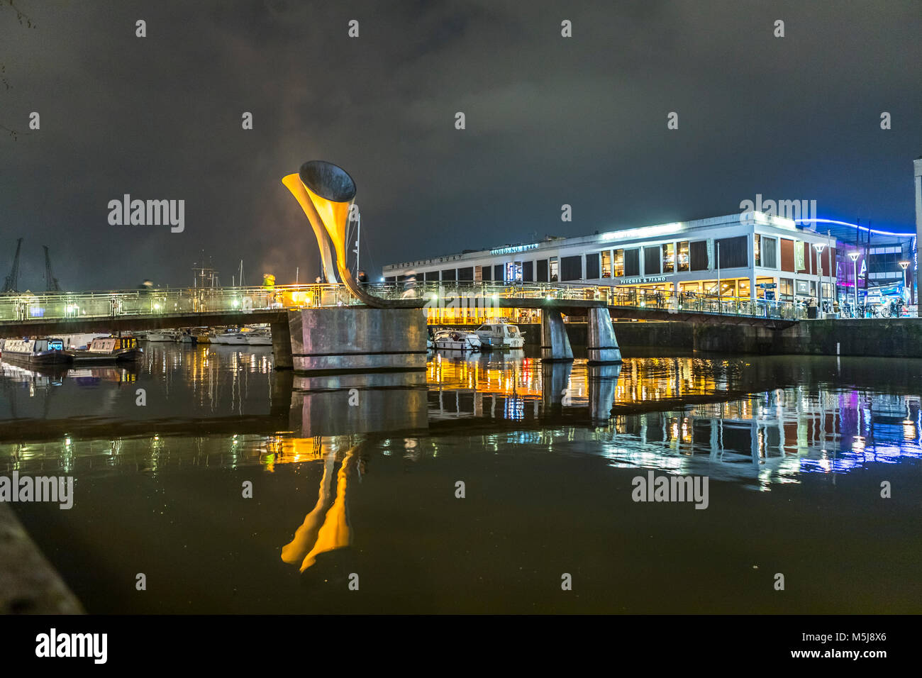 Pero's Bridge, a pedestrian bascule bridge, harbourside, Bristol UK ...