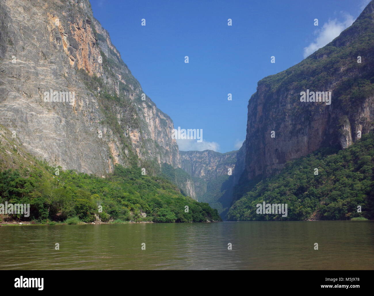 Sumidero Canyon in Chiapas State in southern Mexico Stock Photo - Alamy