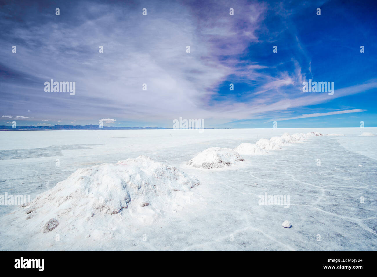 Uyuni guided tour hi-res stock photography and images - Alamy