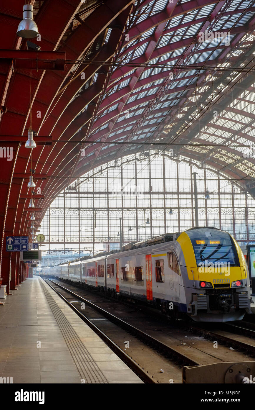 Editorial picture of people travelling by train in the Antwerp Central ...