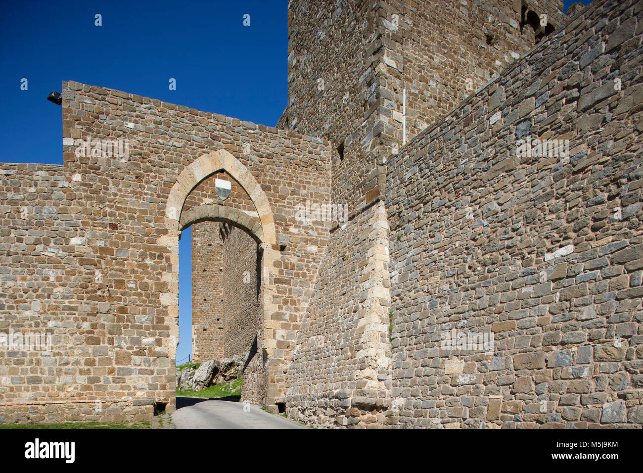 Ancient buildings typical italian medieval hi-res stock photography and ...