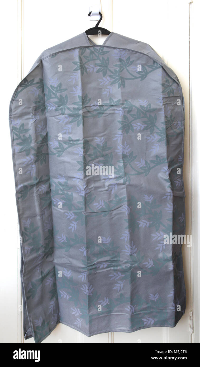 Hanging cover hi-res stock photography and images - Alamy