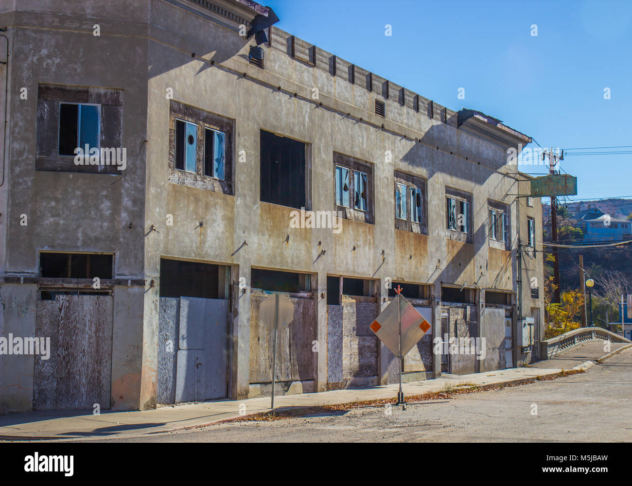 Concrete bridge in disrepair hi-res stock photography and images - Alamy