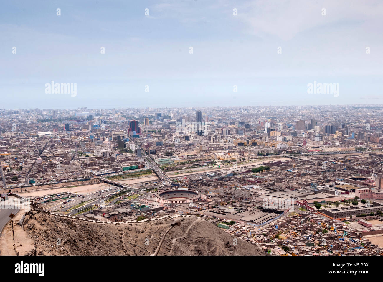 Vista de Lima desde el Cerro San Cristóbal / Aerial view of Lima from ...
