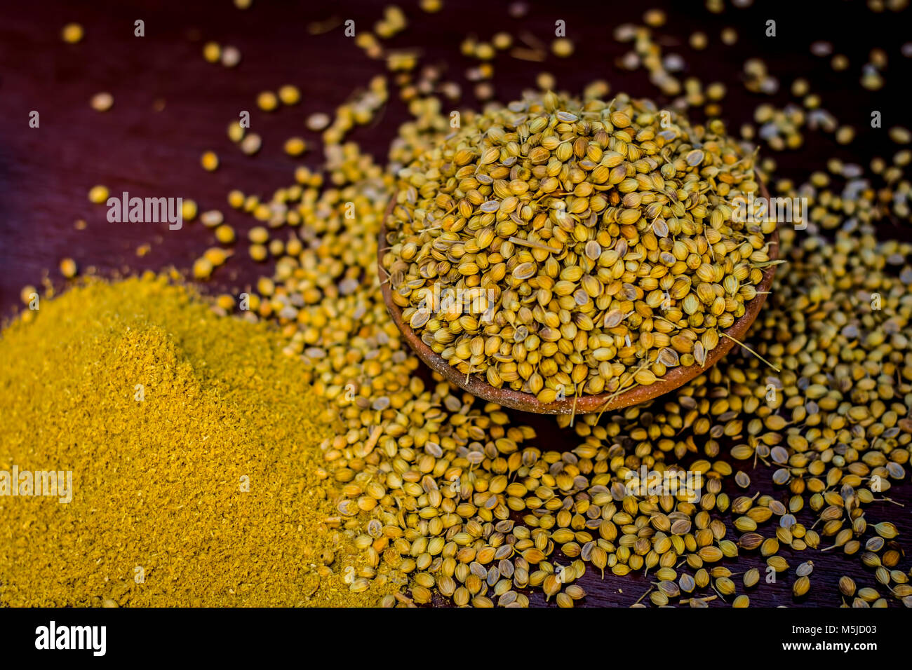 Close up of spice coriander seeds,Coriandrum sativum in a traditional basket Stock Photo - Alamy