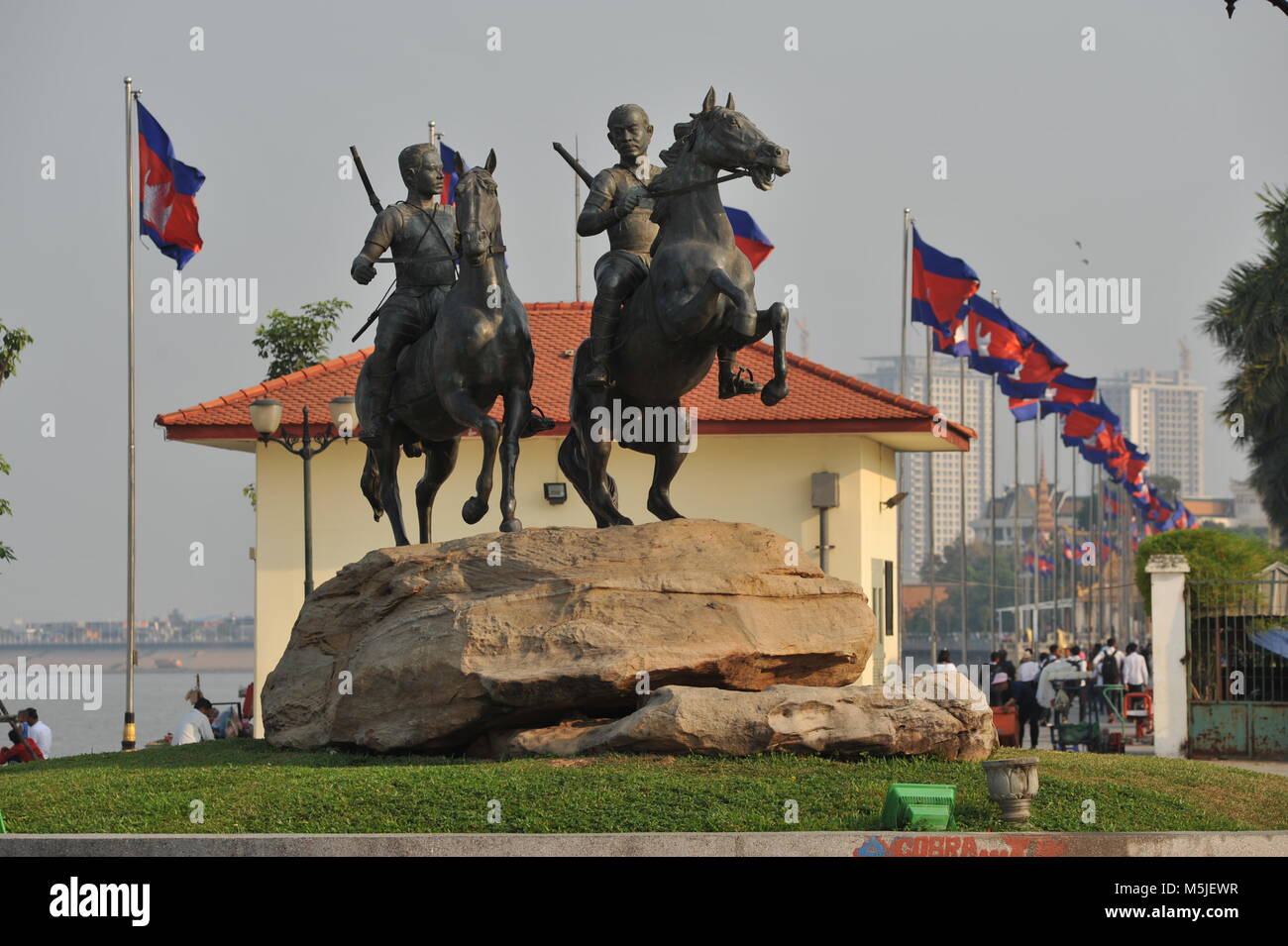 Equestrian statues of Techo Meas & Techo Yort, 17th century military ...