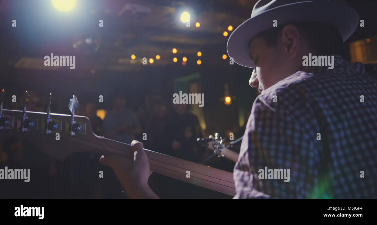 Rock band stage rear view hi-res stock photography and images - Alamy