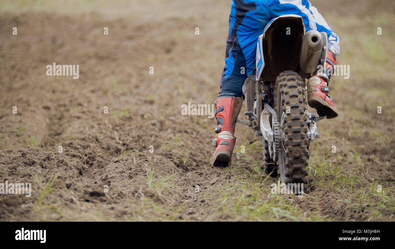 Rear view motocross bike rider hi-res stock photography and images - Alamy