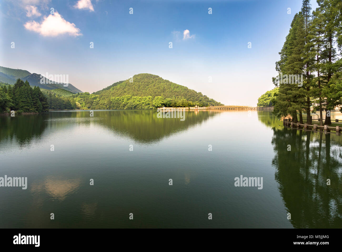 Lu shan china hi-res stock photography and images - Alamy