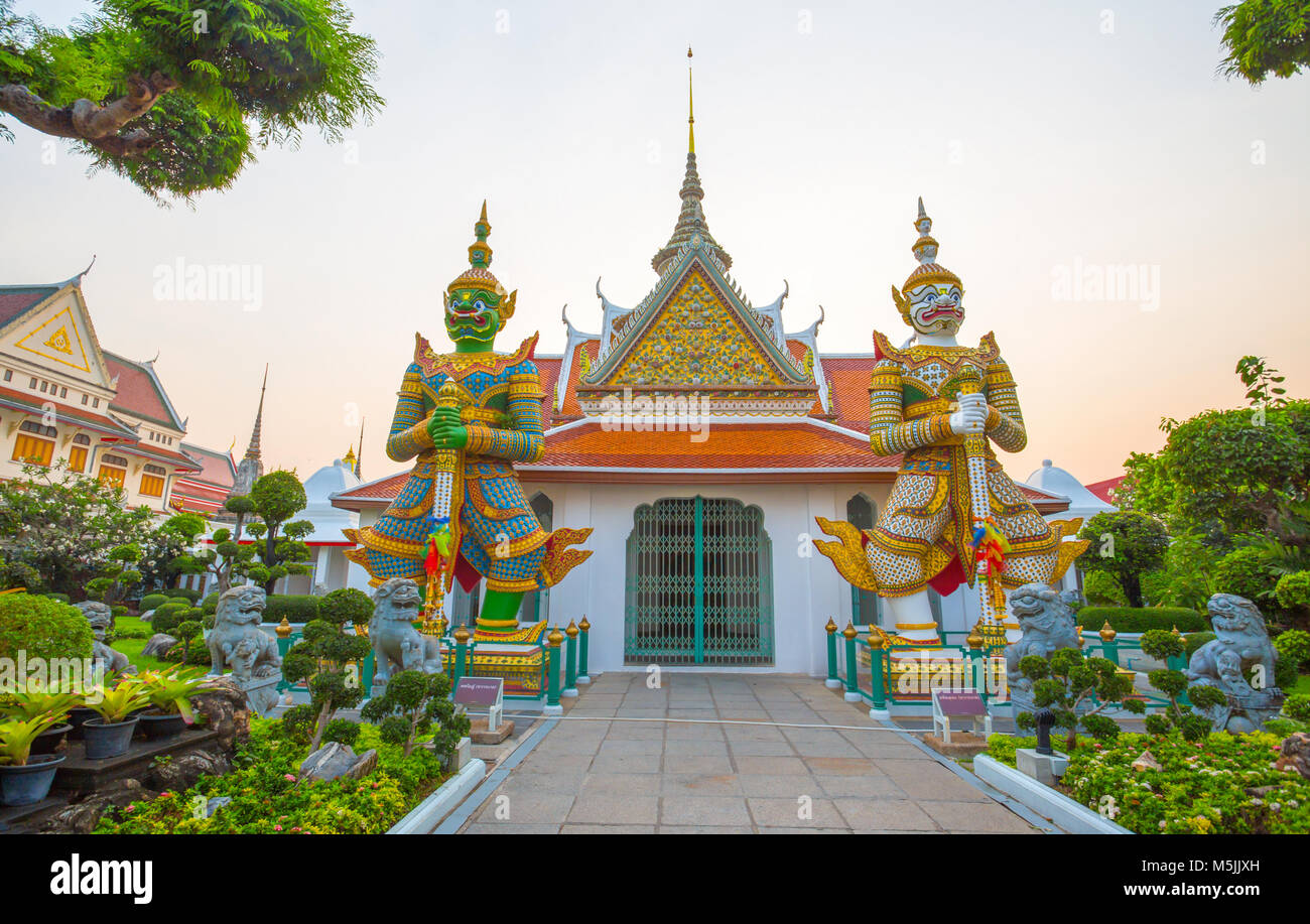 Ravana temple hi-res stock photography and images - Alamy