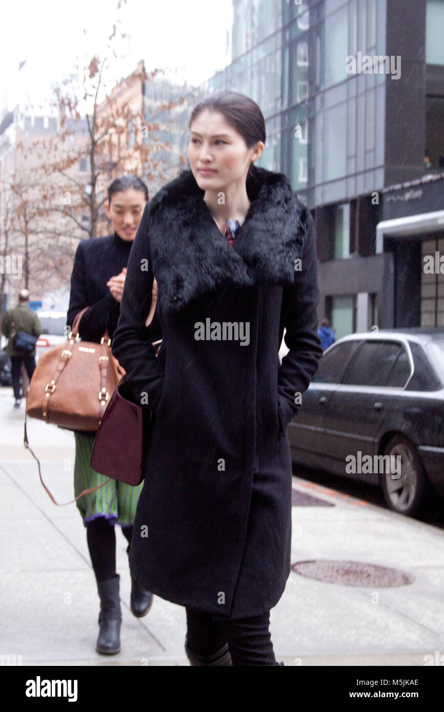 Asian Fashion model Sui He Stock Photo - Alamy