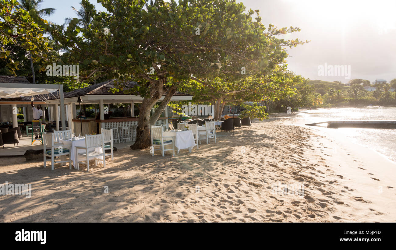 Caribbean beach bar hi-res stock photography and images - Alamy