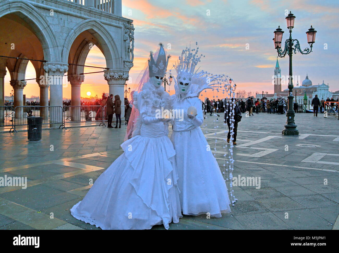 Venice carnival sun costume hi-res stock photography and images - Alamy