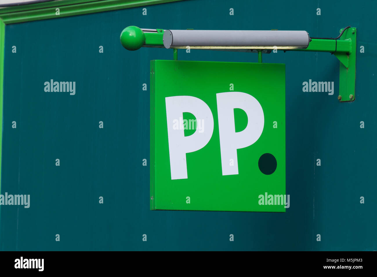 paddy power bookies betting shop store sign logo Stock Photo - Alamy