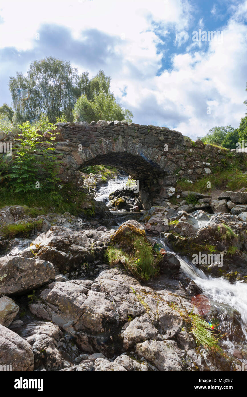 Ashness Bridge over Barrow Beck, Borrowdale, Lake District, Cumbria ...