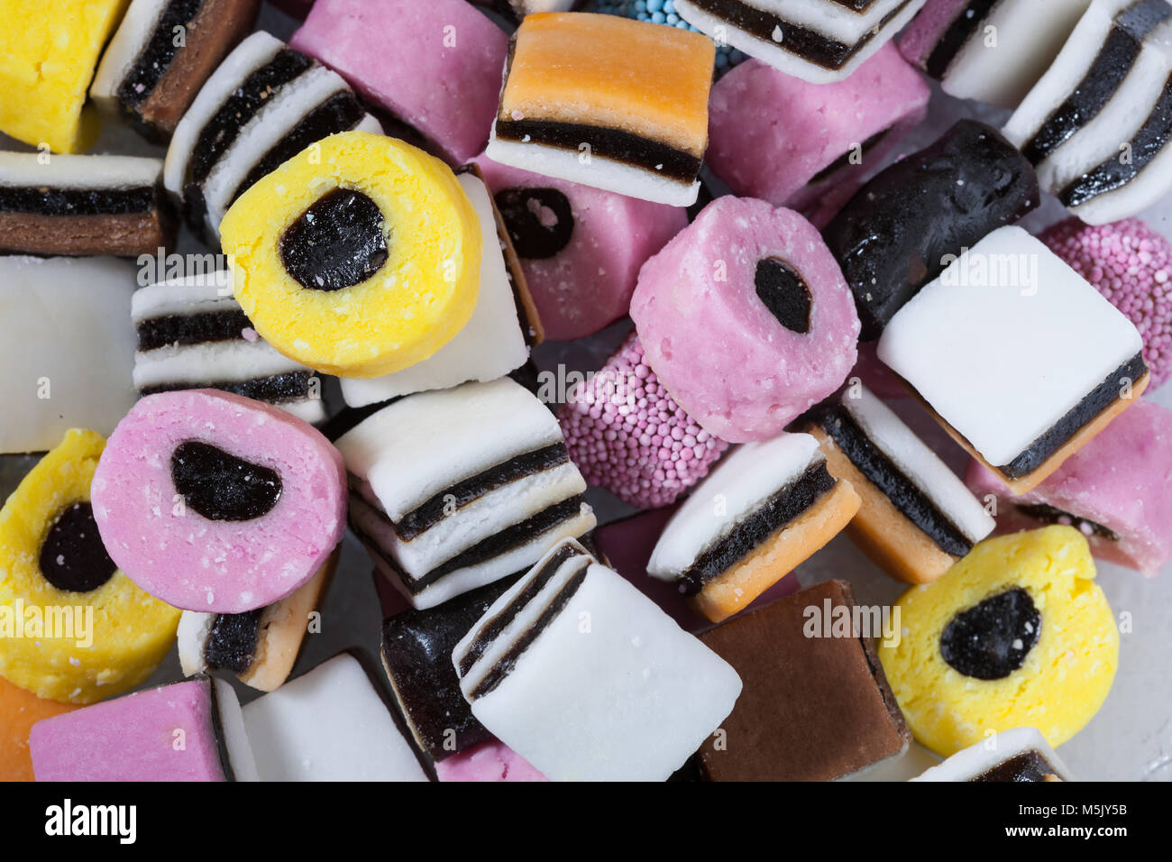 English licorice hi-res stock photography and images - Alamy