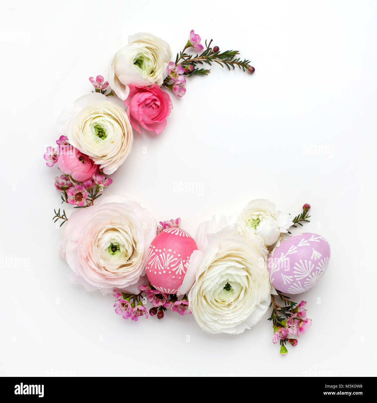 Circle border for easter card or invitation. Wreath with easter chicken ...