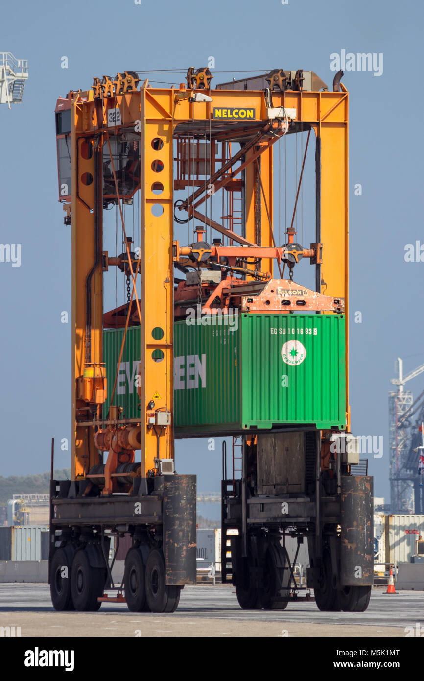 Straddle carrier moving container hi-res stock photography and images ...