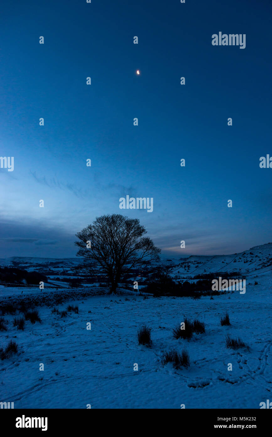 Dawn and moon hi-res stock photography and images - Alamy