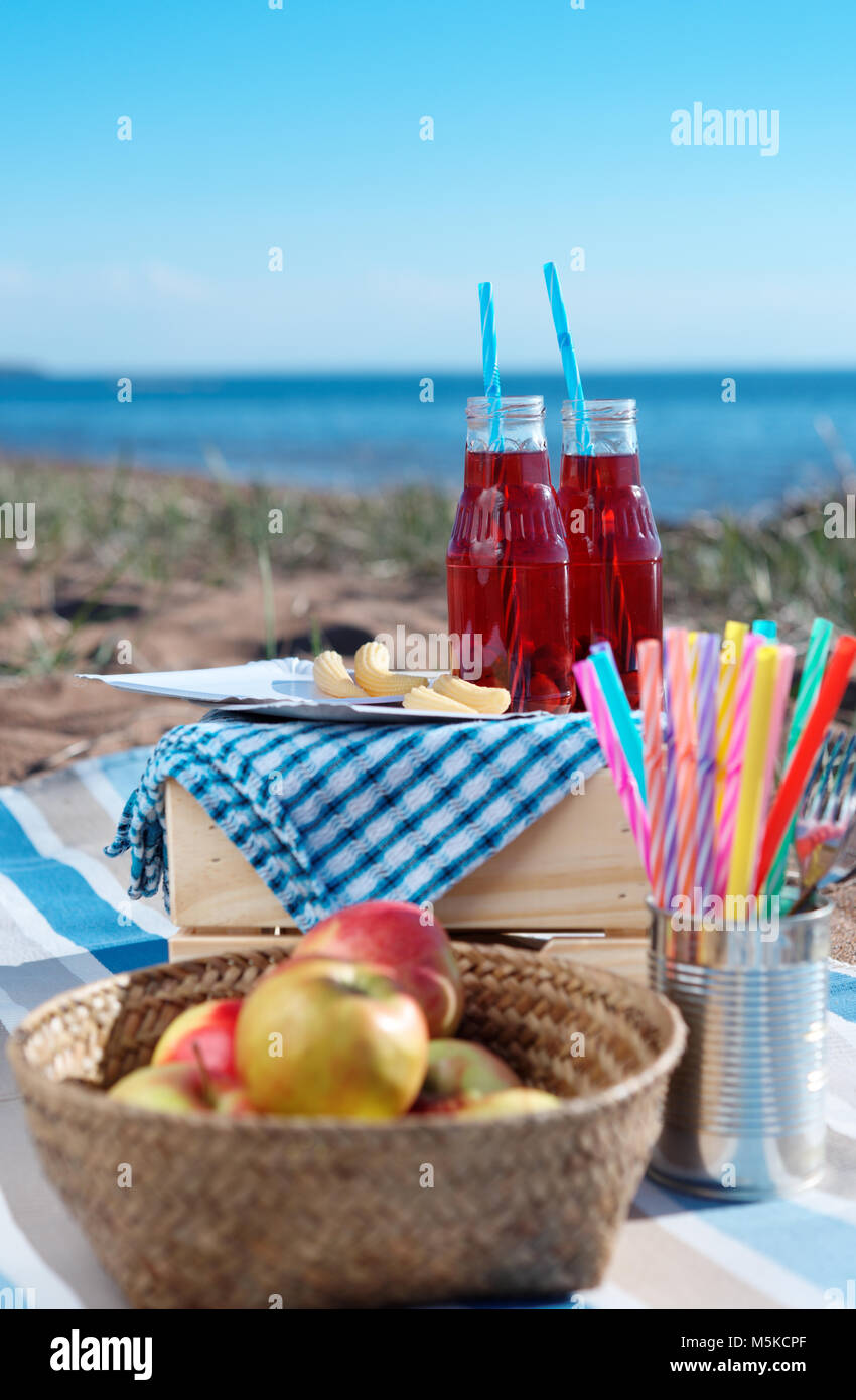 Sea fruits plate hi-res stock photography and images - Alamy