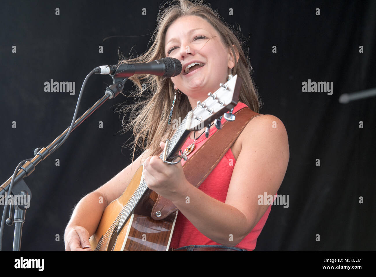 Young country singer, Kelsey Waldon, sings and plays acoustic guitar on ...