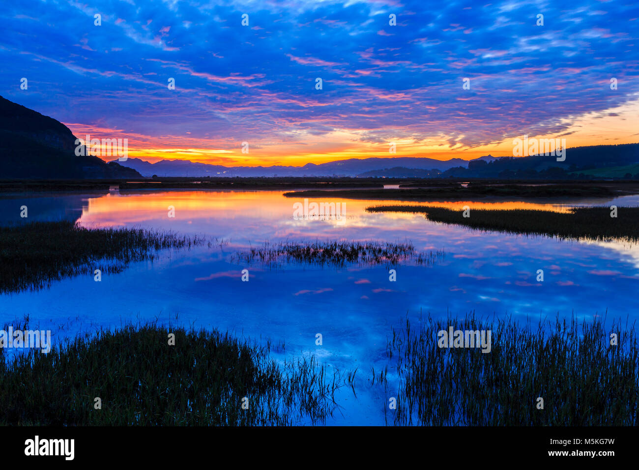 Dawn salt hi-res stock photography and images - Alamy