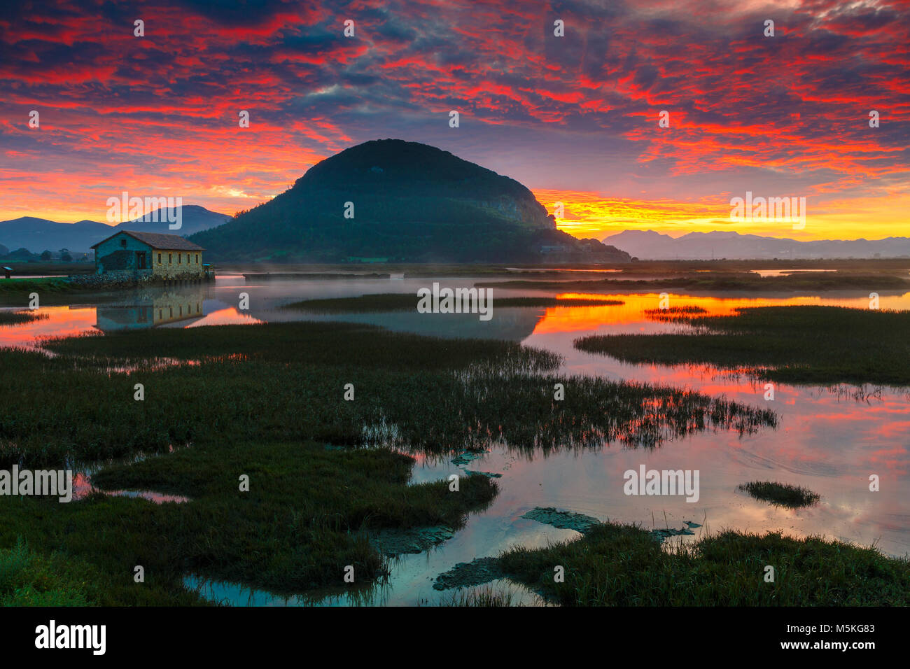 Santona victoria and joyel marshes hi-res stock photography and images ...