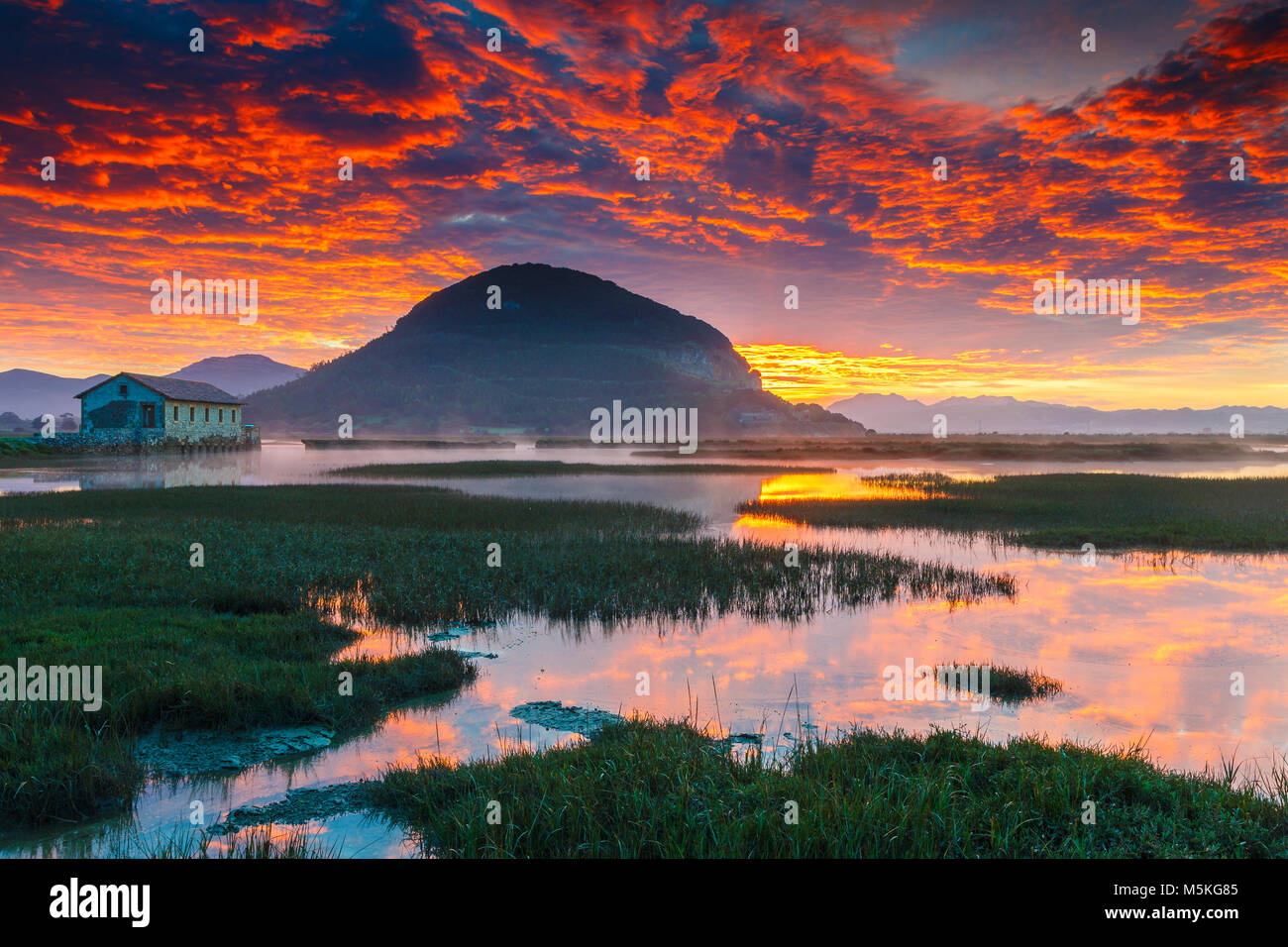 Santona victoria and joyel marshes hi-res stock photography and images ...