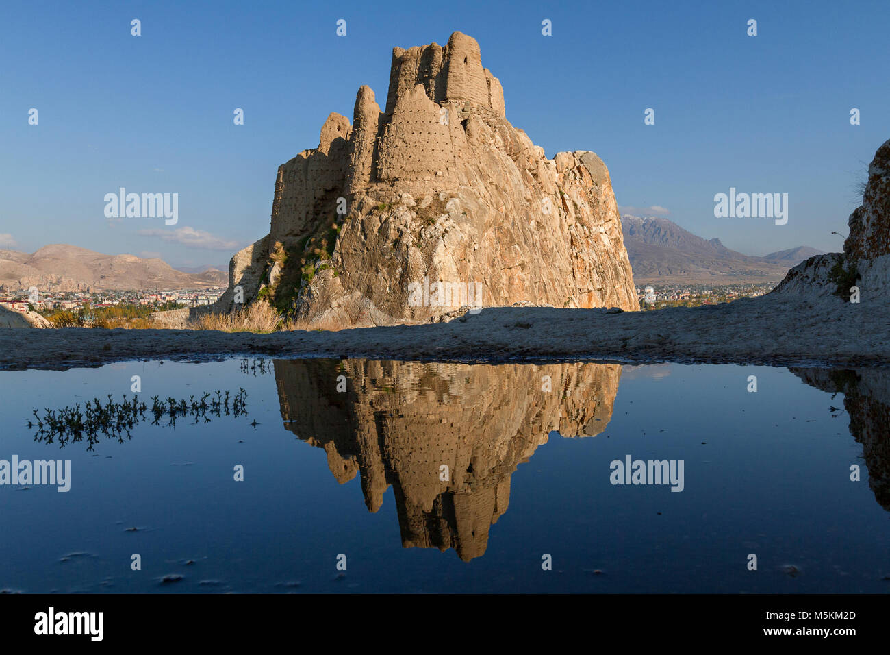 Turkey ruins castle hi-res stock photography and images - Alamy